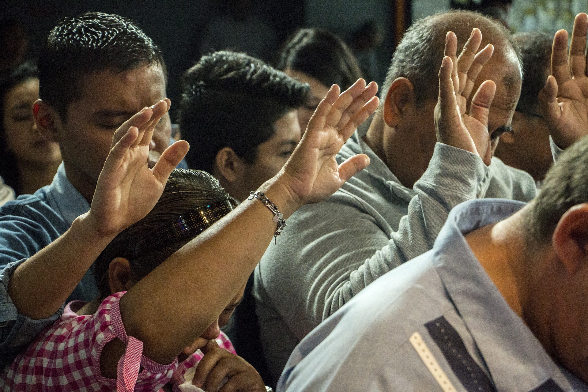 Les gestes dans le culte protestant - Région-ouest